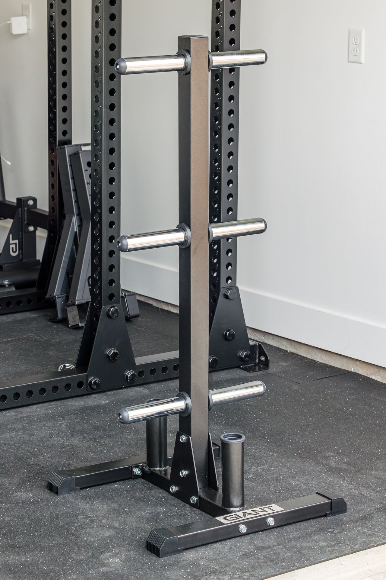 GIANT Bumper Plate Tree w/ Bar Storage – Giant Lifting