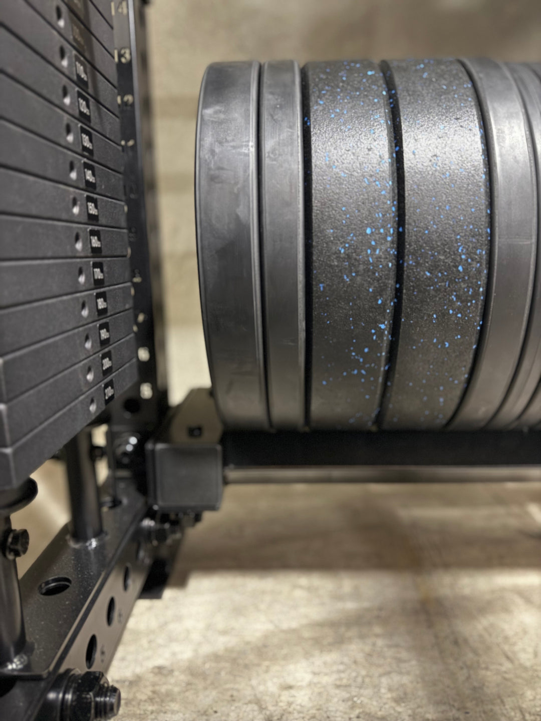 GIANT AXIS Plate Storage Crossmember – Giant Lifting