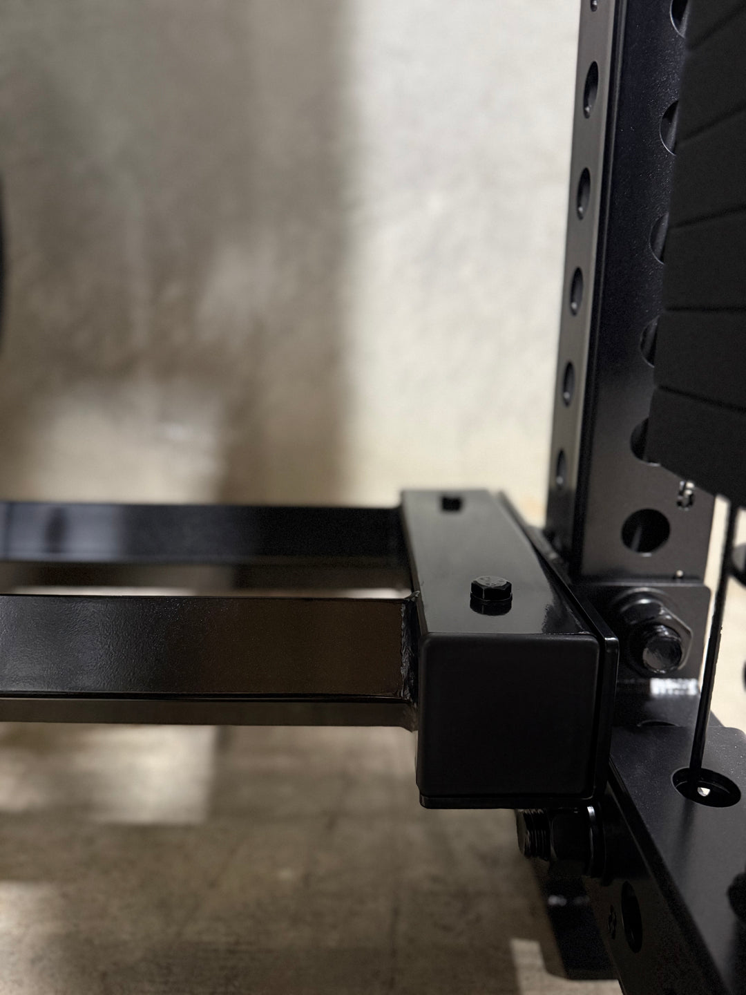 GIANT AXIS Plate Storage Crossmember – Giant Lifting